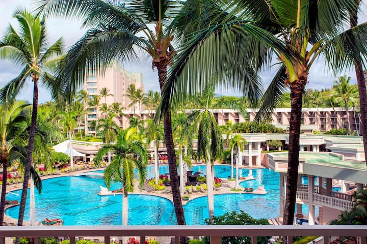 Seaside Accommodation W/ Onsite Pool & Parking! - Kauai, HI