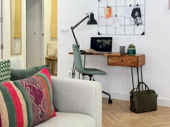Elegante Apartamento A Unos Pasos De La Rambla. - Alicante