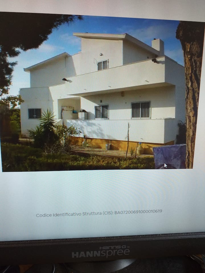Villa Alma, Independent Apartment In Villa 700mt T - Bari