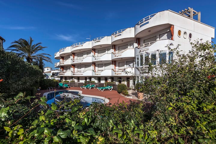 Maison Familiale Avec Piscine Et Vue Panoramique - Roses