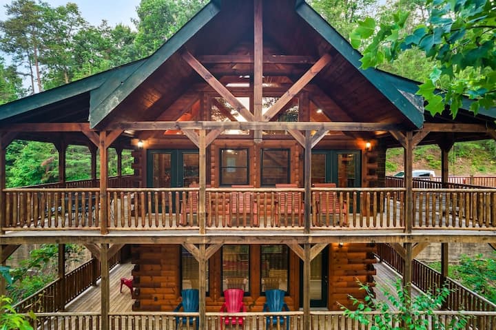 Free Dollywood Tix/spacious/central/pooltable/ - 개틀린버그