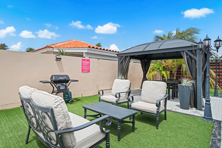 Backyard & Gazebo: 3br Oasis Home - Aruba