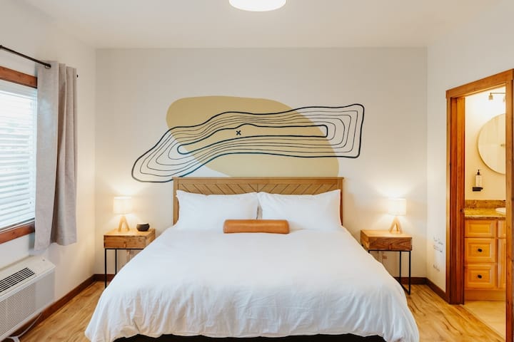 Mt. Jackson Suite | Close To Logan Health - Kalispell, MT