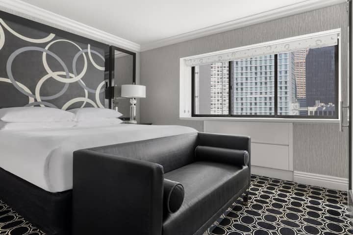 1-bedroom Hotel Suite - 2 Beds - Manhattan, NY