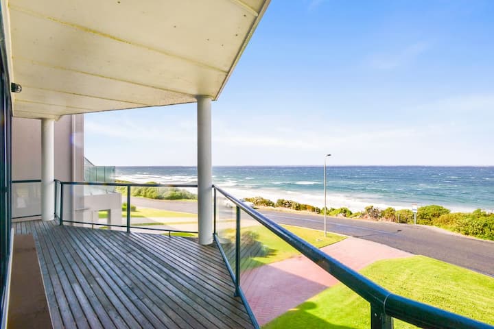 Million Dollar Sea Views - Victor Harbor
