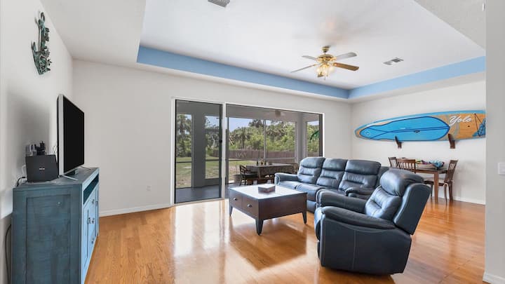 Close To Casey Key Beach, Pet Friendly, Large Yard - Venice, FL