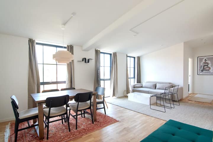 Spacious Apt W/3 Bedrooms And Free Parking - Copenhaguen