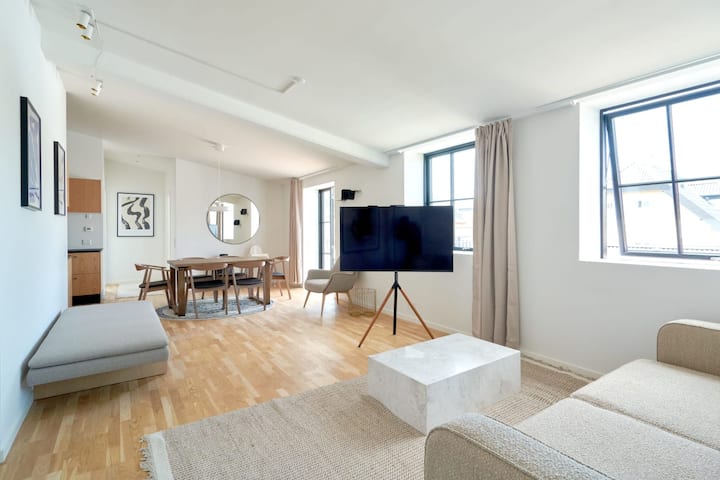 Perfect For Friends & Families: 3br W/balcony - Copenhaguen