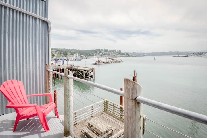 Ocean View, Bayfront - Coastal Garden - Newport, OR