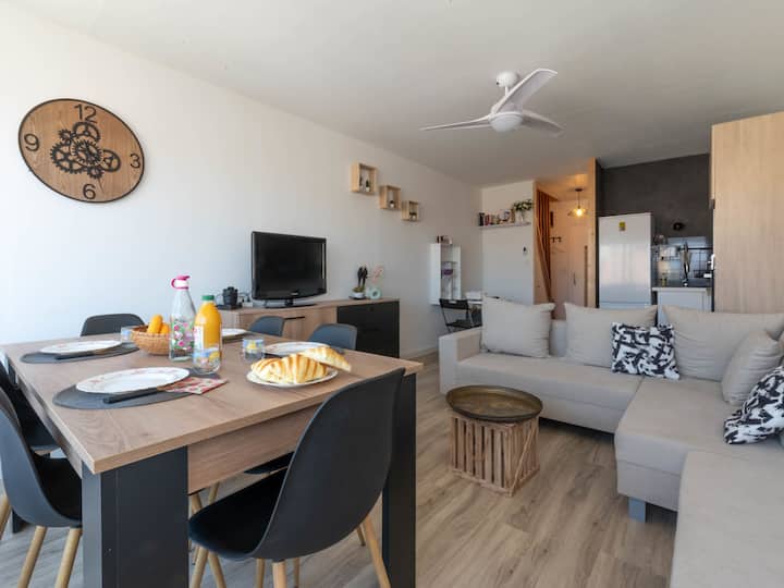 Les Huniers By Interhome - Le Grau-du-Roi