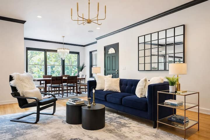 Wicker Park Home With Movie Room/piano - Chicago, IL