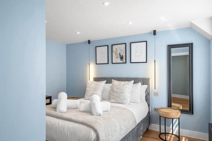 Spacious Apartment, 1 Minute From Seafront - Paignton