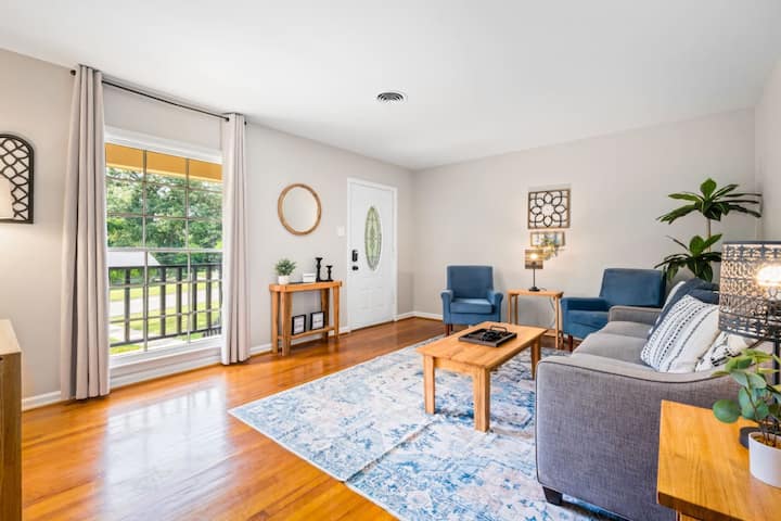 20 Mins To Downtown! Relaxing Rambler - Mobile, AL