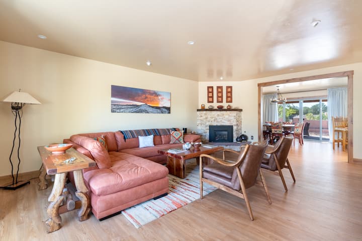 Casa Zia | Fireplace, Large Patio, Close To Town - Santa Fe, NM