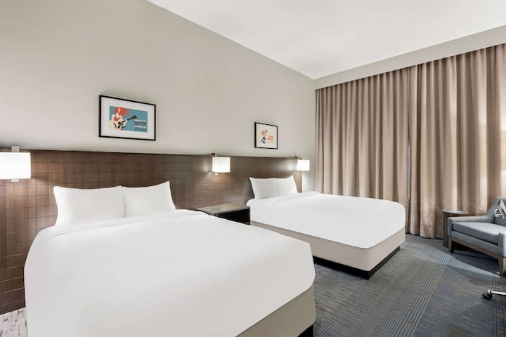 You Found It! Near Lake Pointe Park, Free Parking - Lake Travis, TX