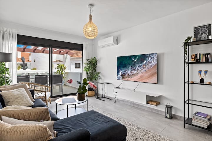 Casa Vida - Stylish 3-bed Near Puerto Banus! - Marbella