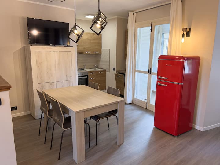 Appartement Tre, Avec 2 Chambres, à 100 M De La Pl - Diano Marina