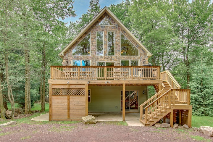 "Acorn" Near Skiing, Lake/beach, Hot Tub, Fire Pit - Lake Harmony, PA