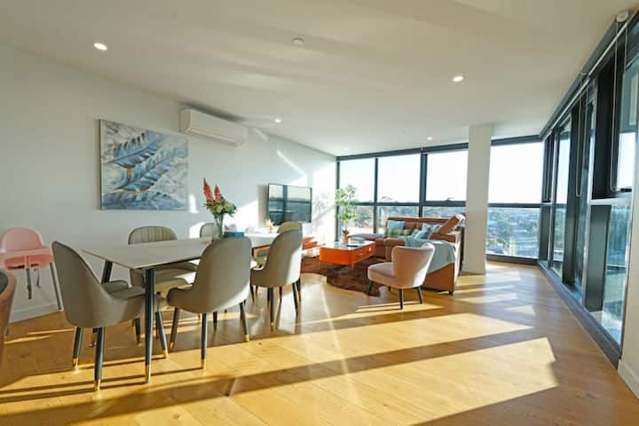 Pool Yoga Gym 2-carport Apartment 3brm Boxhill - Box Hill
