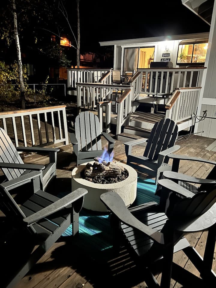 Massive Home By Slopes/village/indoor Spa/gameroom - Big Bear, CA