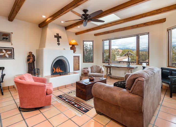 Casa De Paz | In Gated Community, Stunning Views - Santa Fe