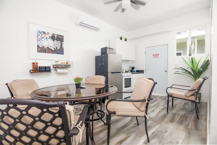 Spacious 2-bedroom Apt With Parking Spot Included - South Beach, FL