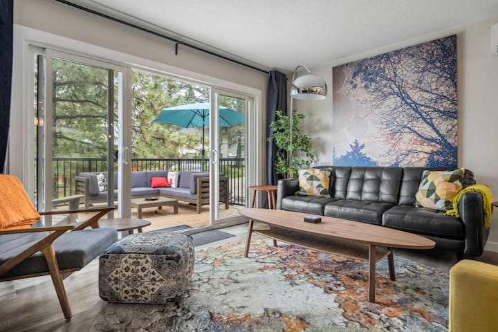 Aalto | Hot Tub | Central | 2 Large Decks - Invermere