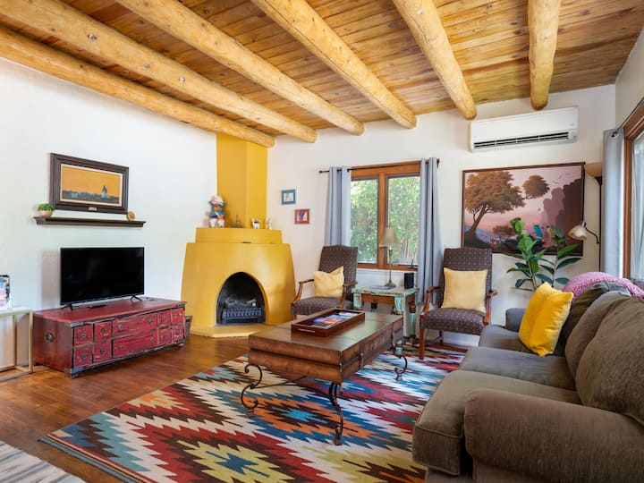 Kiva Cottage | Fireplace, Patio, Near Downtown - Santa Fe, NM