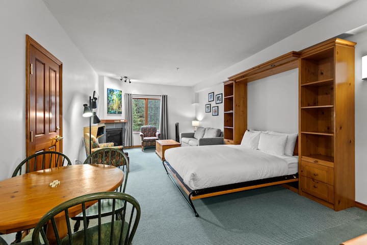 Hearthstone Lodge #423 - Sun Peaks Resort, BC