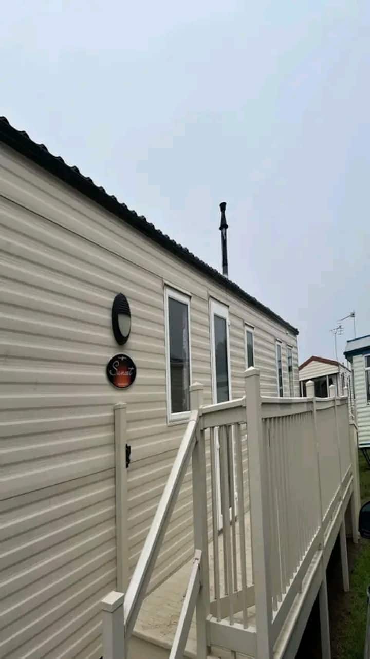 Heacham 2 Bed Superior Caravan With Pets Go Free - Heacham