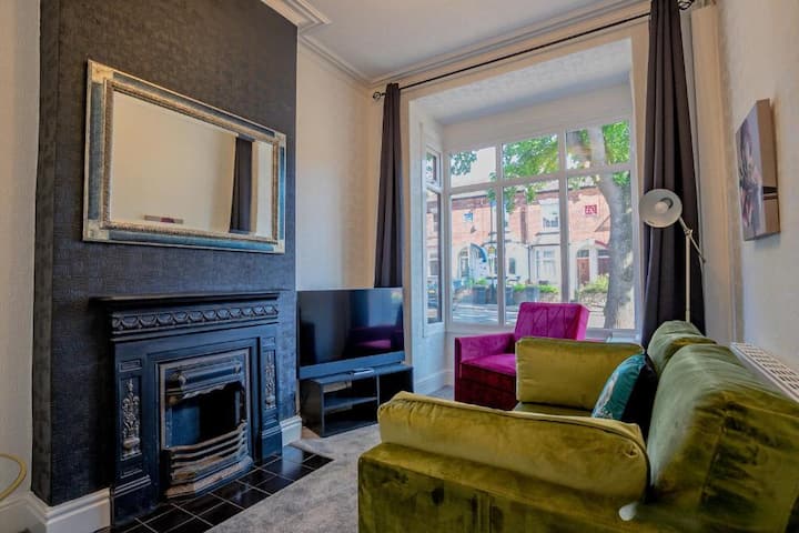 Host & Stay | Somerset Road House - Birmingham
