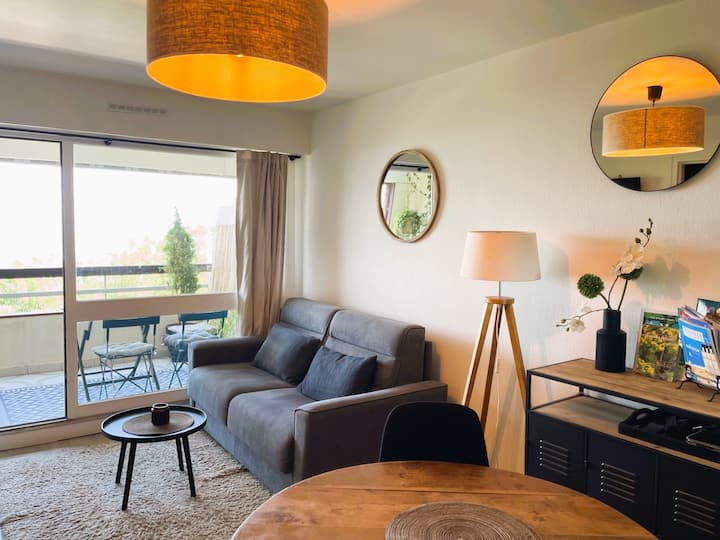 Aux Flots Bleus, Avec Balcon Et Vue Sur Mer - Villerville