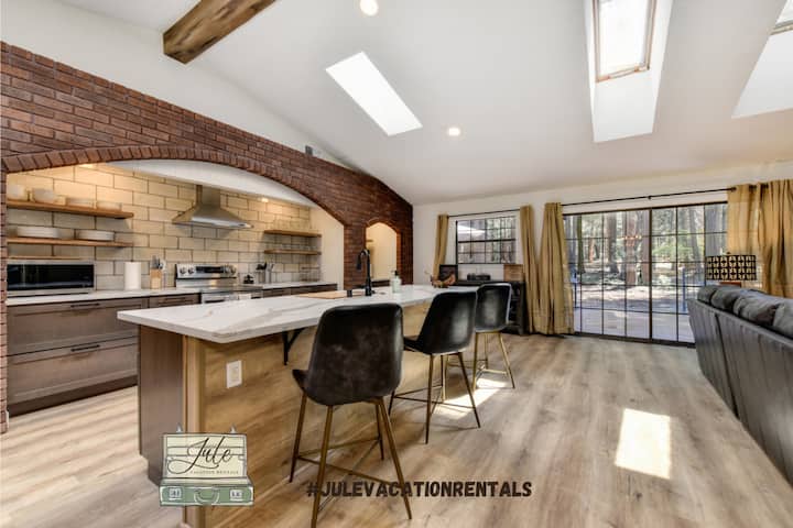 Nevada City Getaway/hot Tub/ Mountain Biking/ Lake - Nevada City, CA