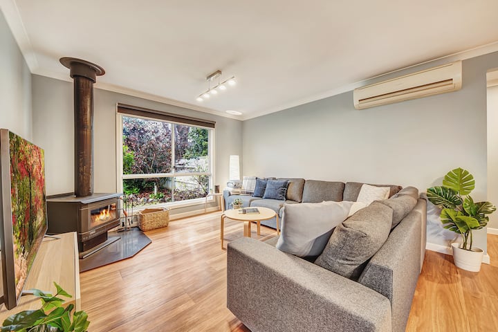 Millie's Retreat - Bright