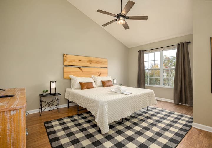 Peaceful Escape: 2br Retreat W/ Private Hot Tub! - Sevierville