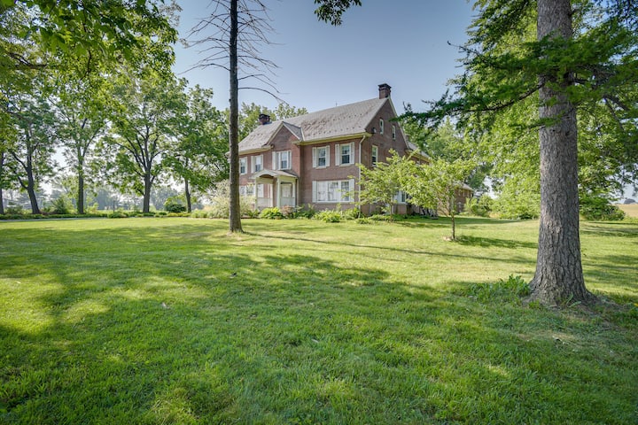 Ronks Vacation Rental: 2 Mi To Dutch Wonderland! - Lancaster, PA