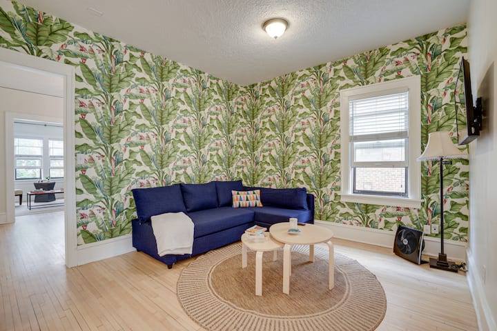 Bright Minneapolis Apartment - 1 Mi To Downtown! - Minneapolis, MN