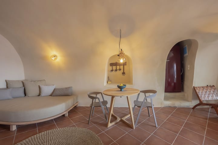 Maison Troglodyte-romantique-sdb Privée Avec Douch - Oia