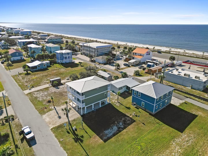 Pet-friendly| Steps To Beach | Gulf & Balcony View - Mexico Beach, FL