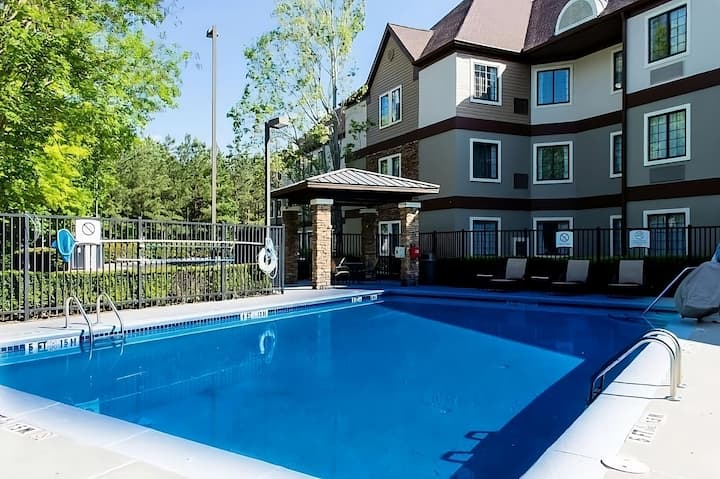 Two Pet-friendly 2br Suites With Free Breakfast! - Alpharetta, GA