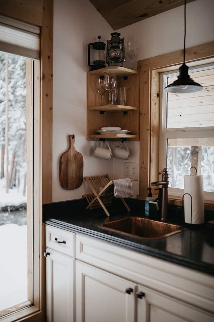 Riverside Maroon Bells T-lazy Cabin | River's Edge - Aspen
