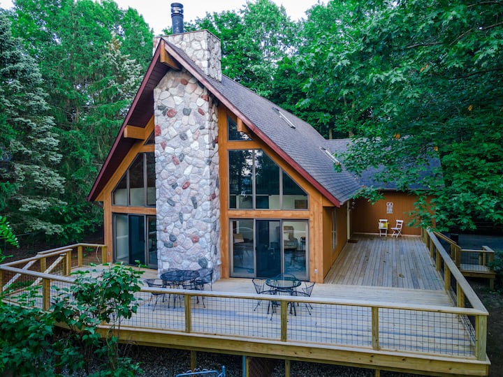 Secluded Home, Steps From Lake Michigan - South Haven, MI
