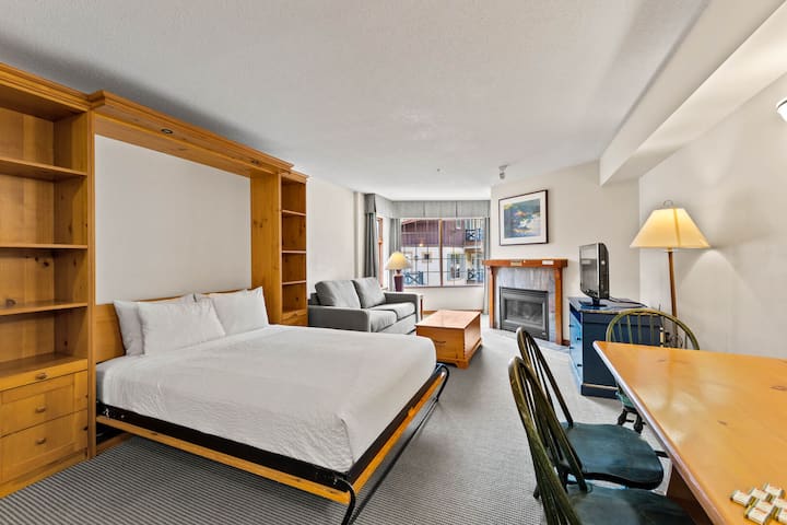 Hearthstone Lodge #326 - Sun Peaks Resort