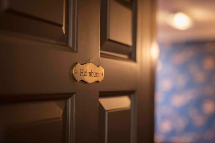 Superior Bedroom In Village Inn - Innerleithen