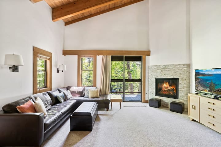 Bright 2bdr Next To Northstar - 5min Walk! - Tahoe Vista