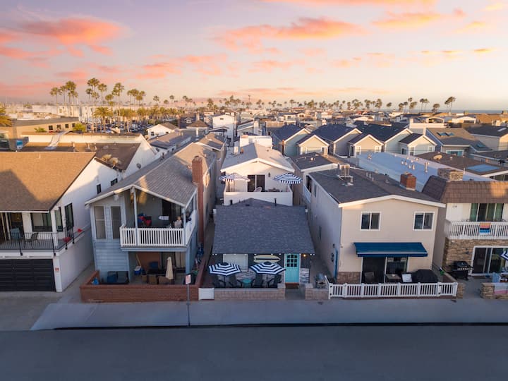 Surfrider I By Avantstay | Walk To The Beach - Newport Beach, CA