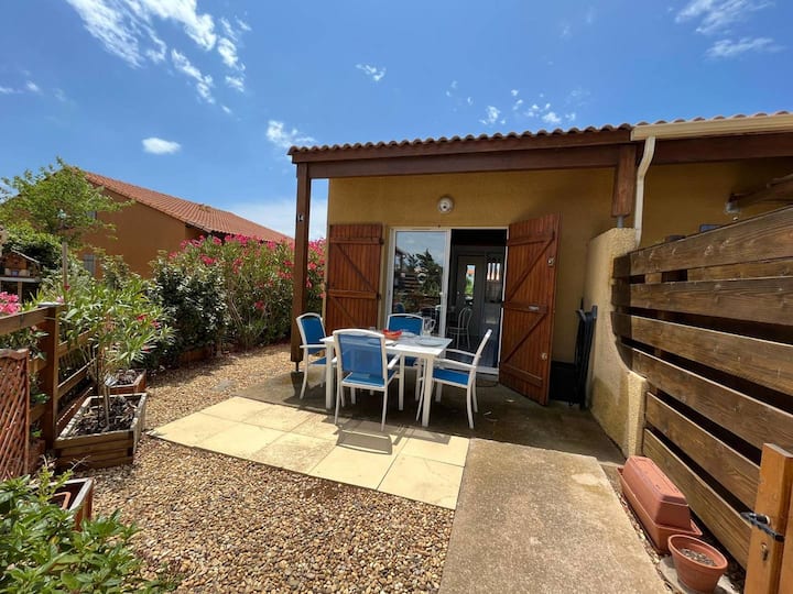 Air-conditioned Pavilion In Residence With Shared - Narbonne