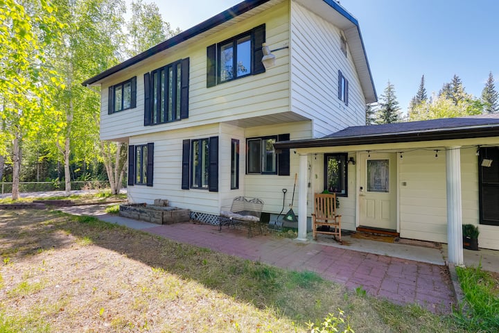 3 Mi To Pioneer Park & University: Spacious Home! - Fairbanks, AK