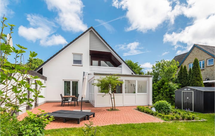 Awesome Apartment In Hasselberg - Hasselberg