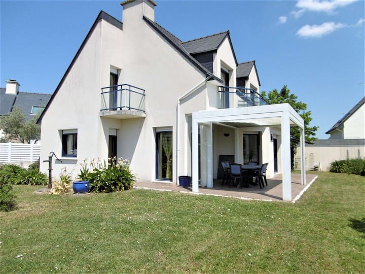 Maison 5 Pièces 10 à 12  Personnes Avec Jardin à P - Sarzeau